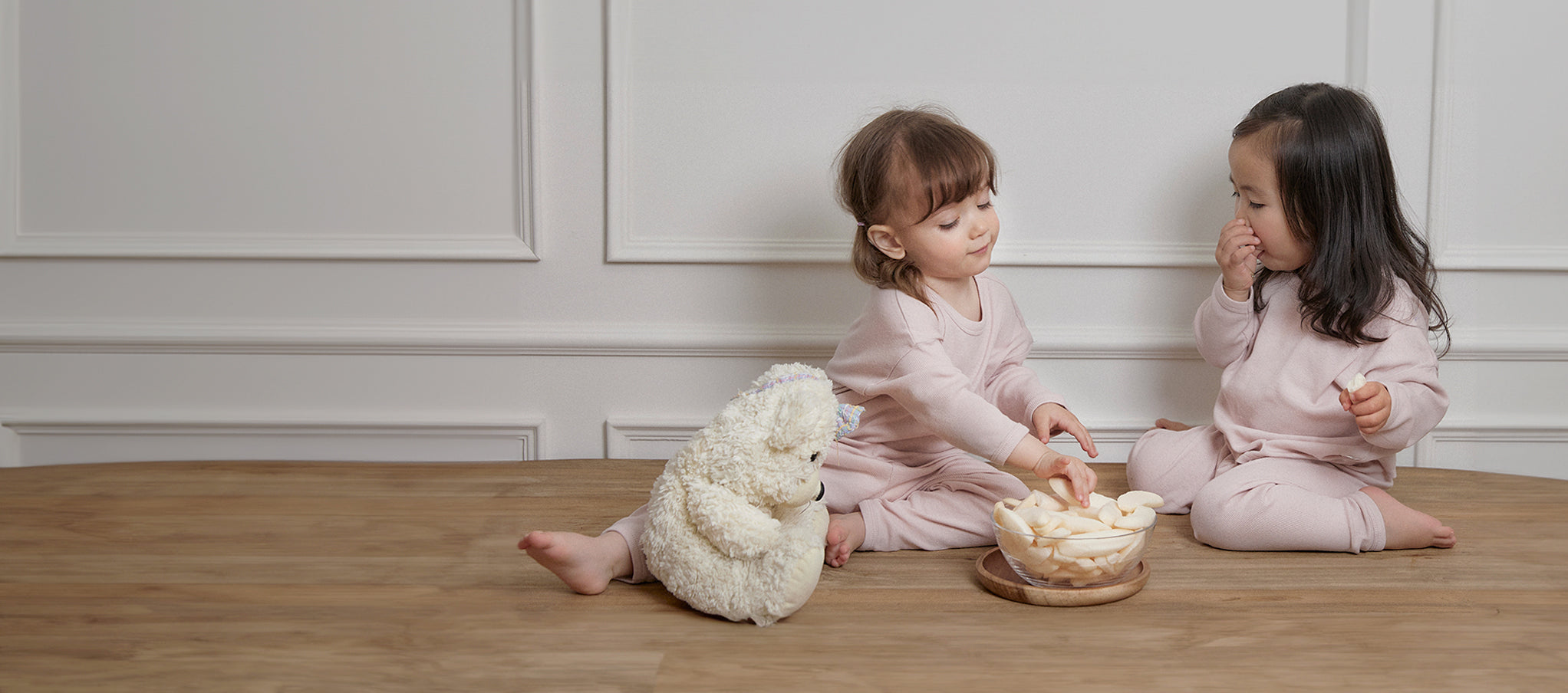 Naeiae – Zezebaebae